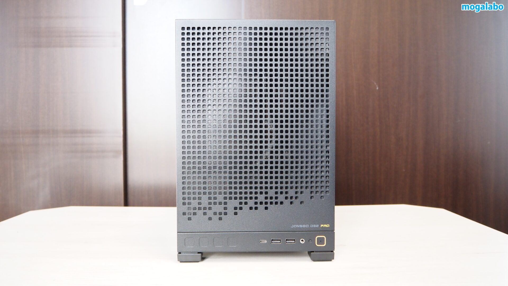 JONSBO D32 PRO レビュー｜Mini-ITX＆Micro ATX対応の小型ゲーミングPCケースの決定版